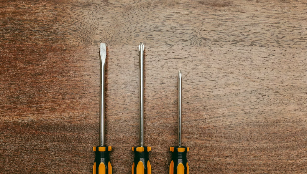 A Complete Guide to Using a Tri-Wing Screwdriver for Small Electronic ...